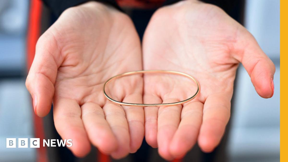 Losing the most precious thing I own, 7,000km from home - BBC News