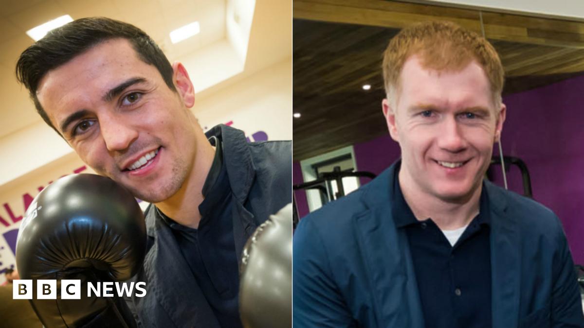 Anthony Crolla and Paul Scholes open Oldham's new leisure centre - BBC News