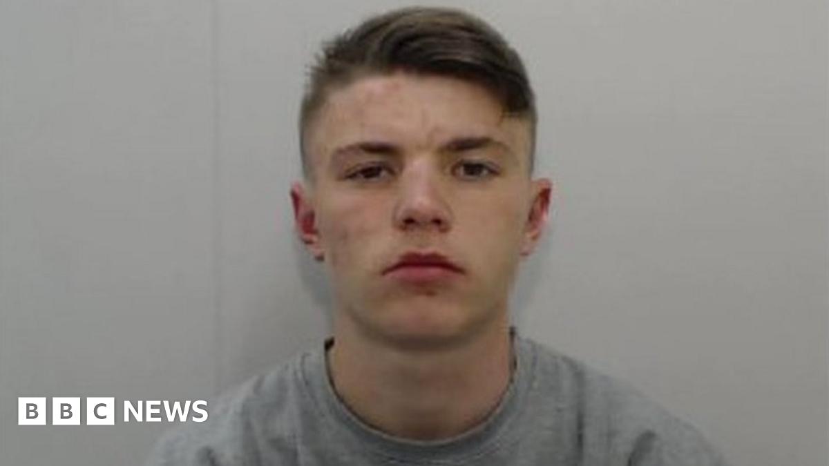 Rochdale murder: Teenager jailed for stabbing stranger in 'drunken rage ...