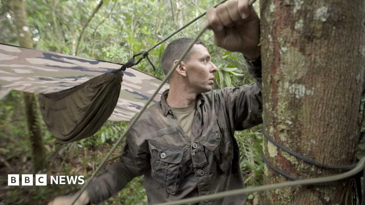 The elite soldiers protecting the Amazon rainforest - BBC News