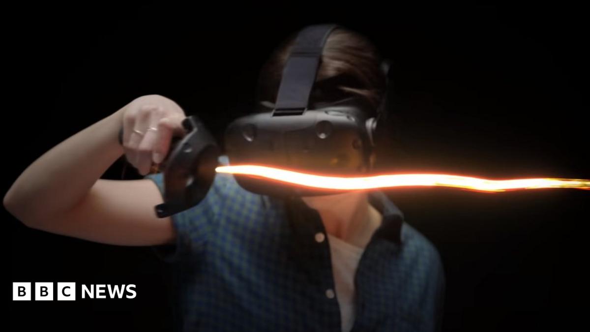 Google's Tilt Brush VR painting app goes open source - BBC News