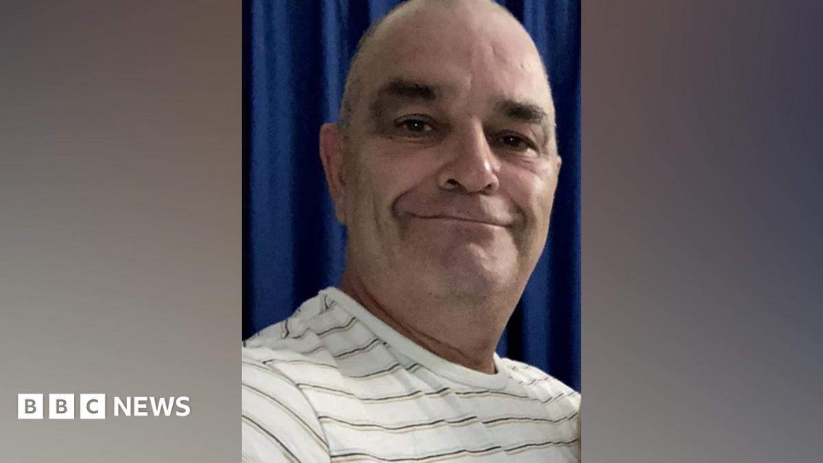 Family 'shattered' by death of Elgin bus driver - BBC News