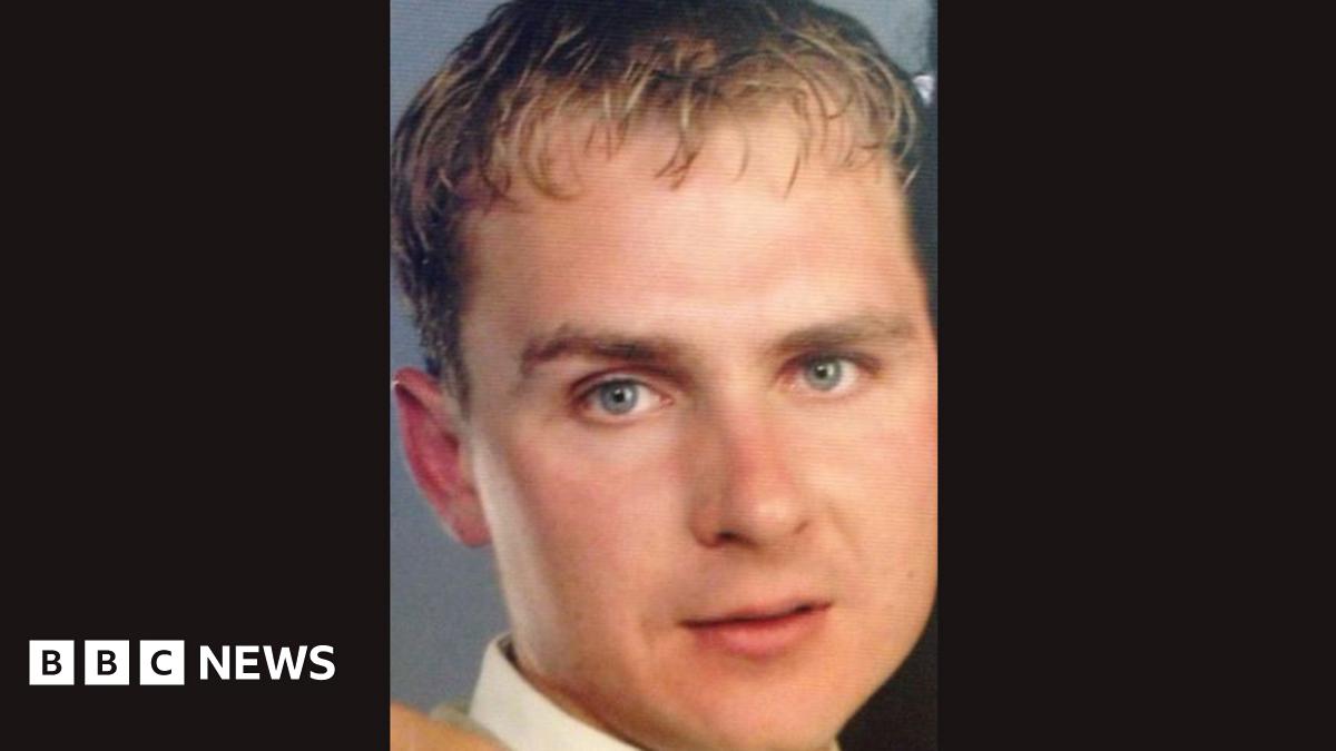 Murder charge over Peterhead death - BBC News