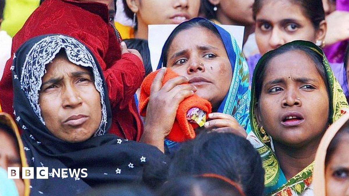 Why are many Indian Muslims seen as untouchable? - BBC News