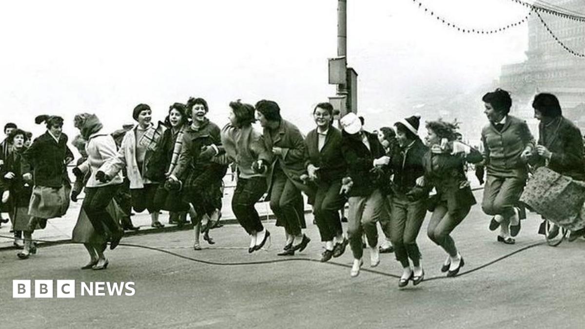 Scarborough: How Shrove Tuesday became Skipping Day - BBC News