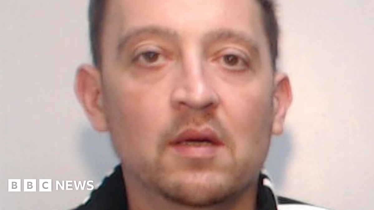 Anthony George jailed for murdering man in Bolton - BBC News