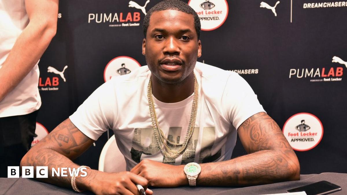 Meek Mill released from prison after 'nightmare' five months - BBC News