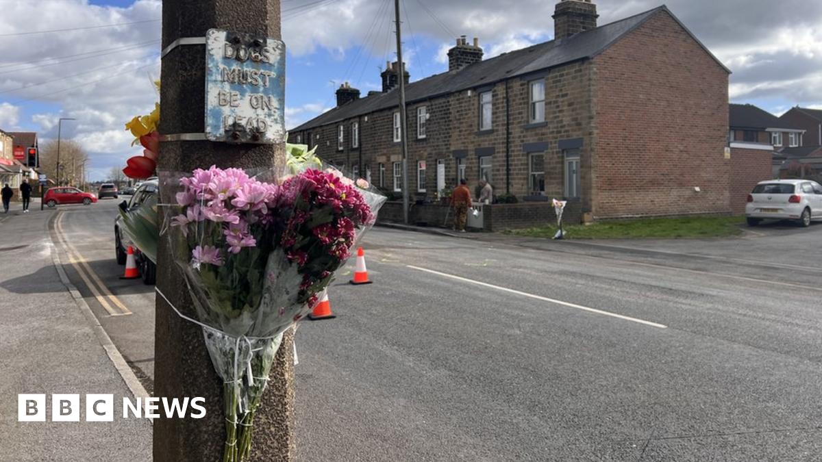 Barugh Green: Call for speed restrictions at death crash junction - BBC ...
