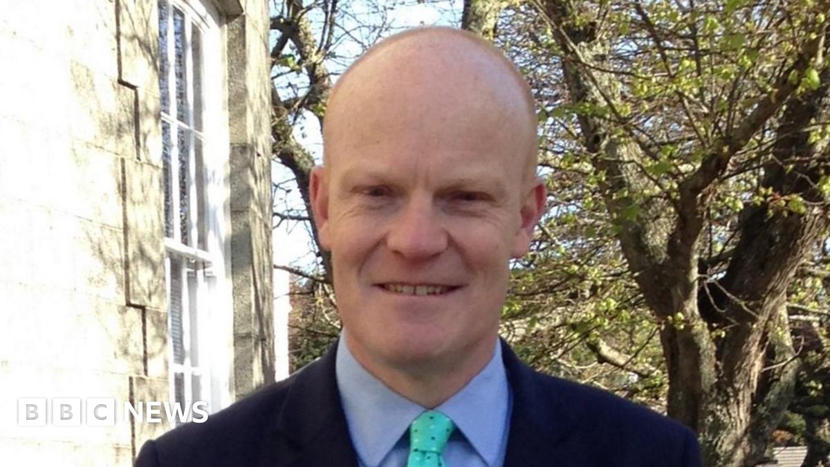 Guernsey GST 'off the table' says most senior politician - BBC News