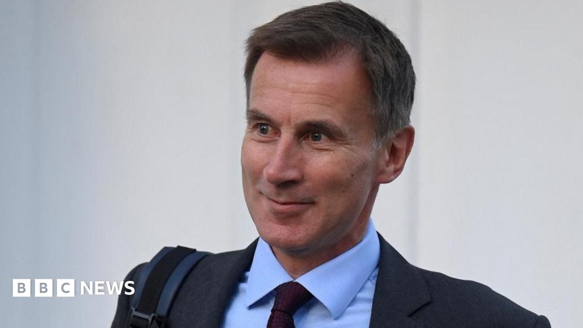 Autumn Statement: Jeremy Hunt plans billions in spending cuts - BBC News
