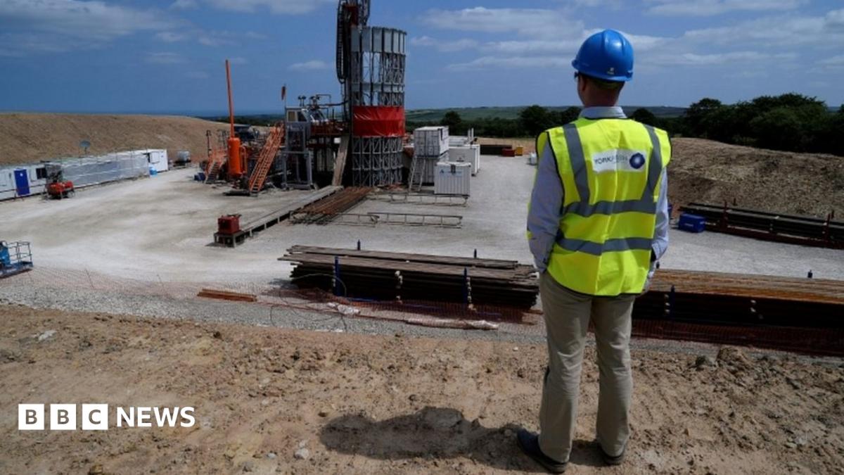North York Moors potash mine hit with funding setback - BBC News