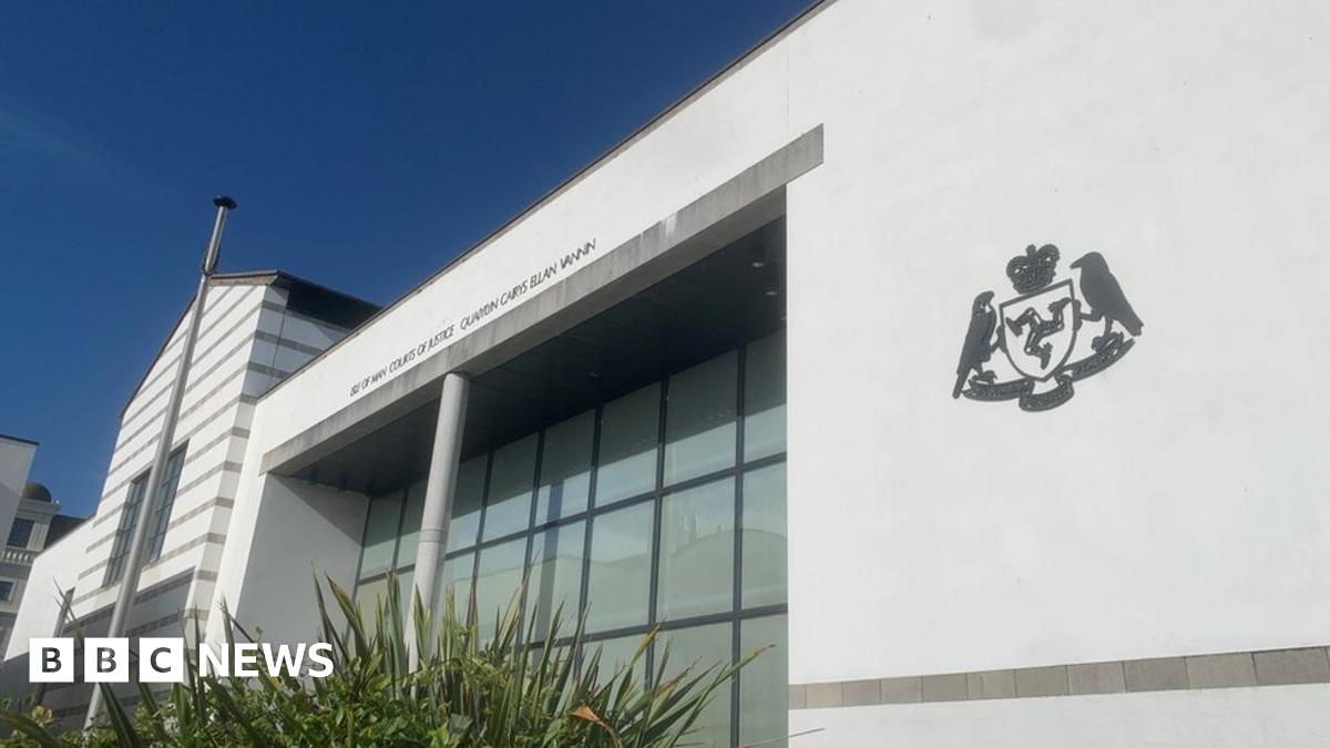 Ramsey man caught with 22,000 indecent images of children jailed - BBC News