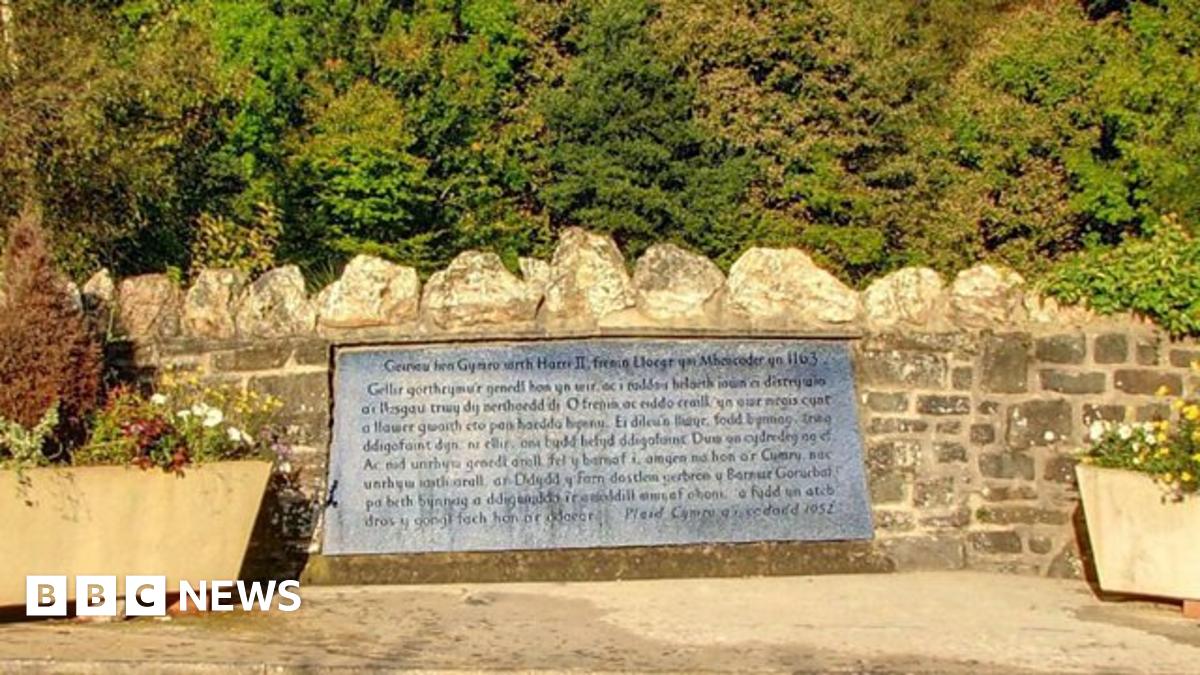 Welsh Questions: steel - and the old man of Pencader - BBC News