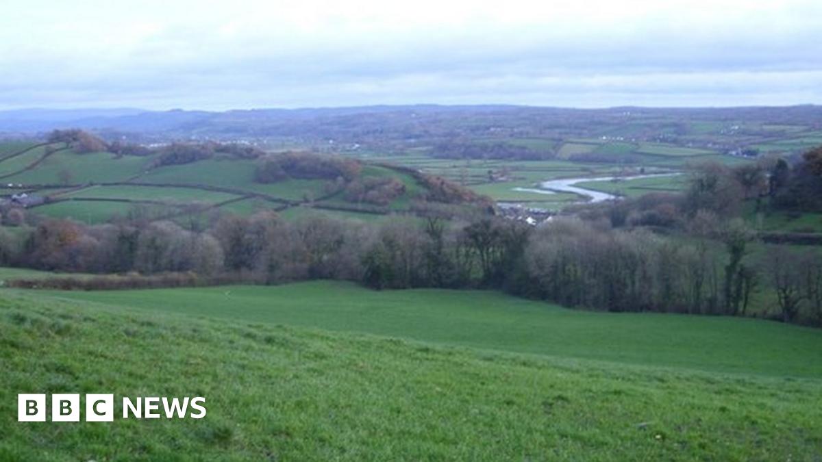 Tywi Valley Path: second section given planning approval - BBC News