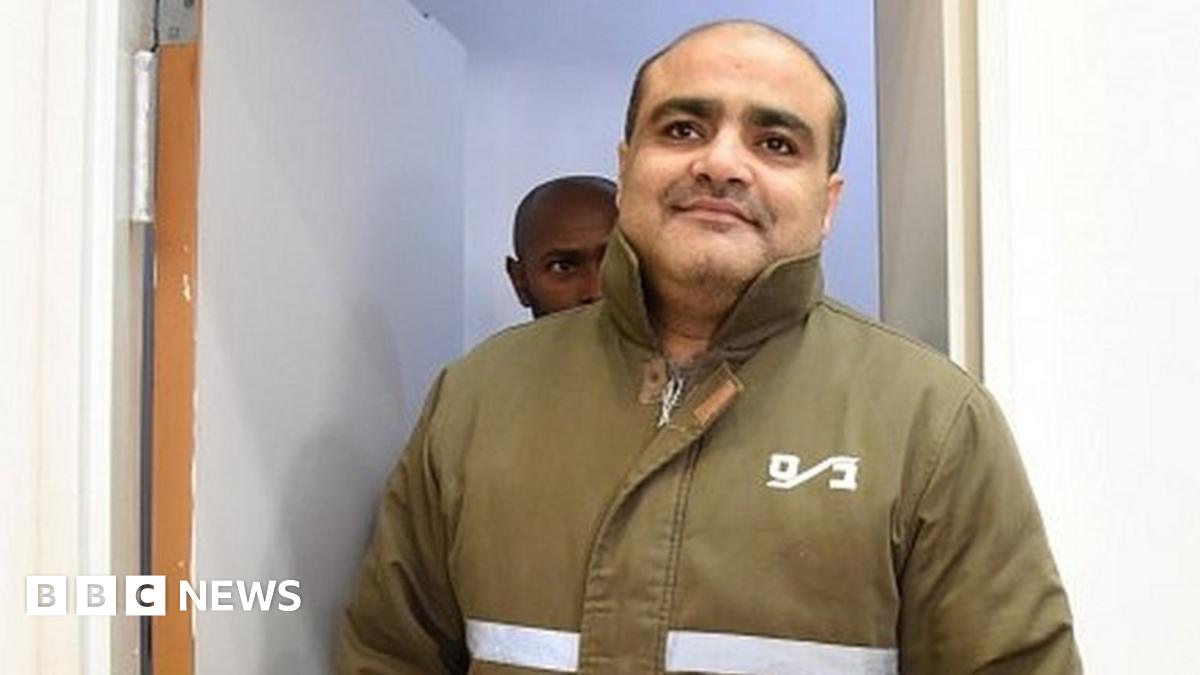 Israel: World Vision Gaza boss diverted cash to Hamas - BBC News