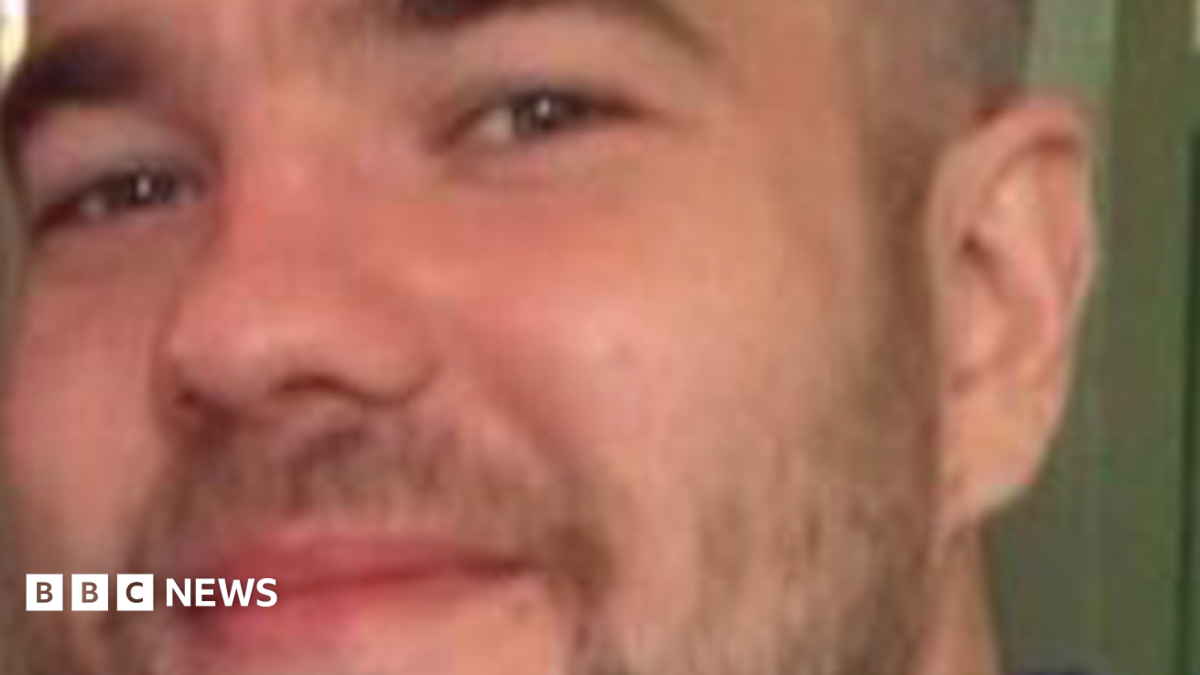 Scott Cooper: Four murder conspiracy suspects released - BBC News