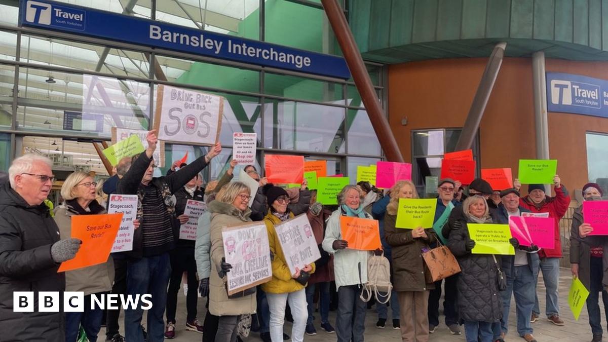 Barnsley pensioners protest over axed bus services - BBC News