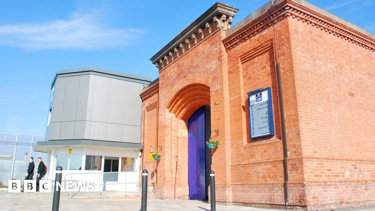Former HMP Nottingham prison officer guilty of inmate attack - BBC News
