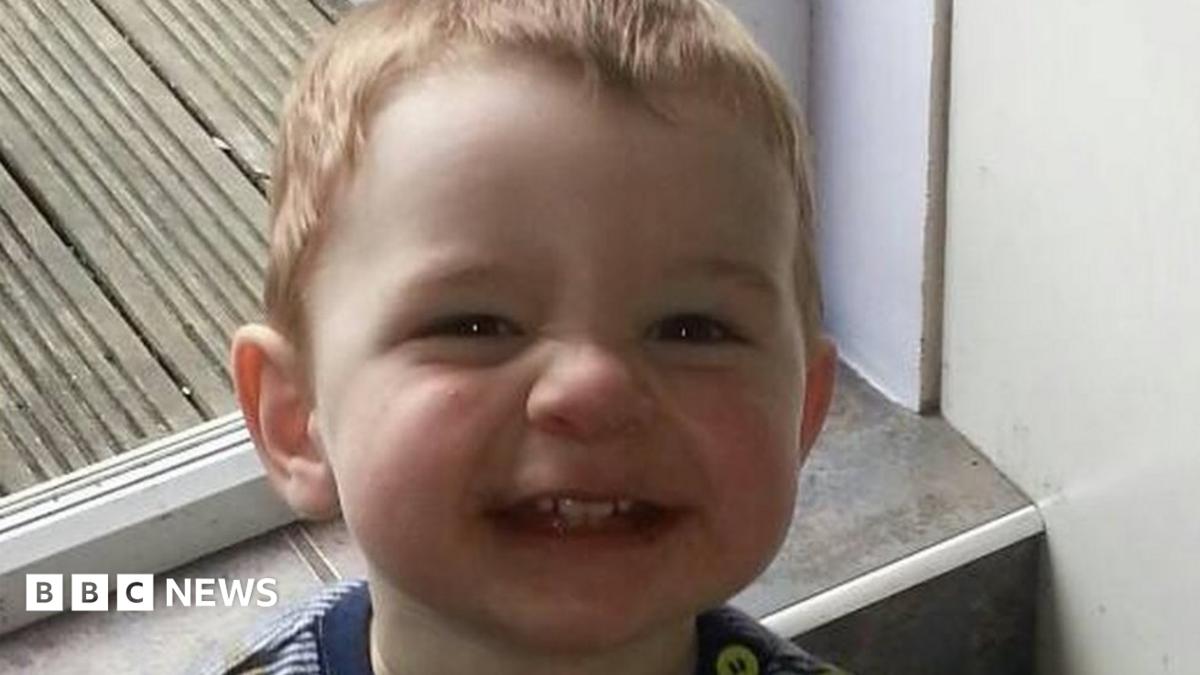 Finley Thomas murder: Mother jailed over toddler cruelty - BBC News