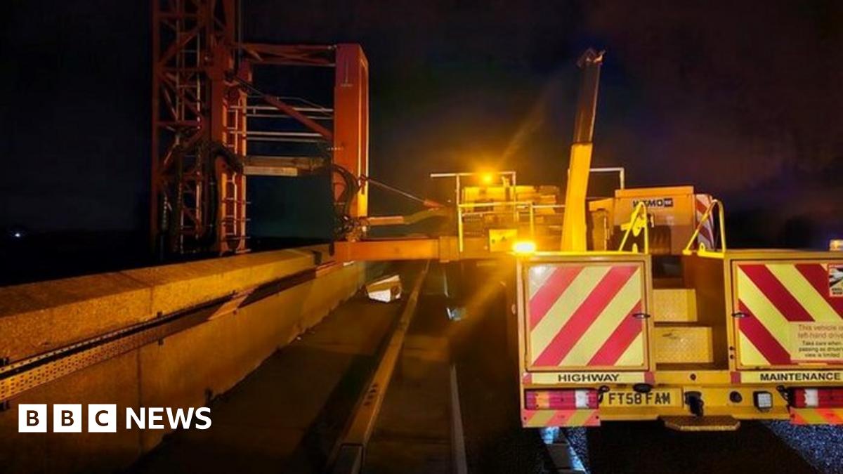 A14 Orwell Bridge reopens after inspection truck breakdown - BBC News