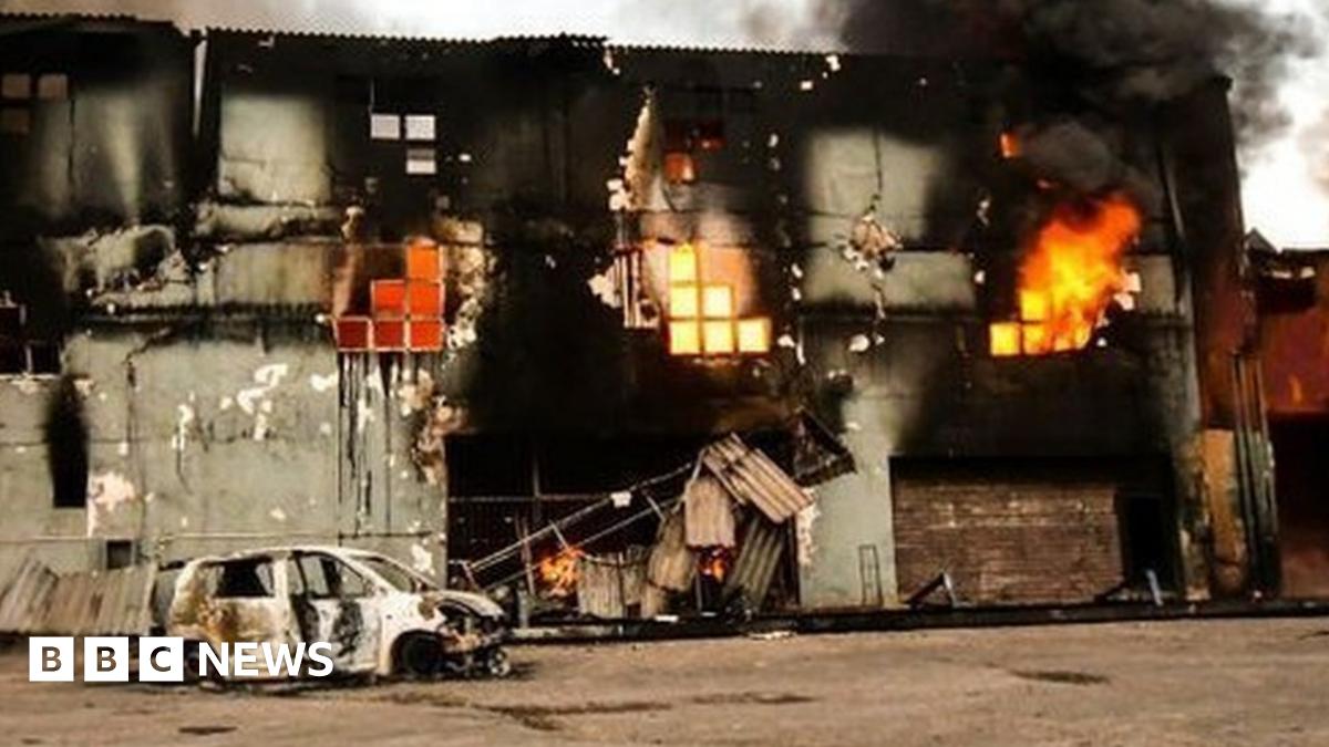 South African man jailed for inciting pro-Jacob Zuma riot in 2021 - BBC ...