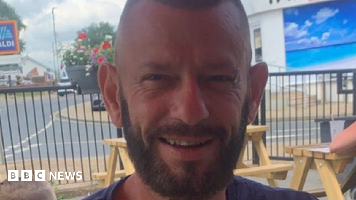 Creswell: Two men charged with murder after bar attack - BBC News