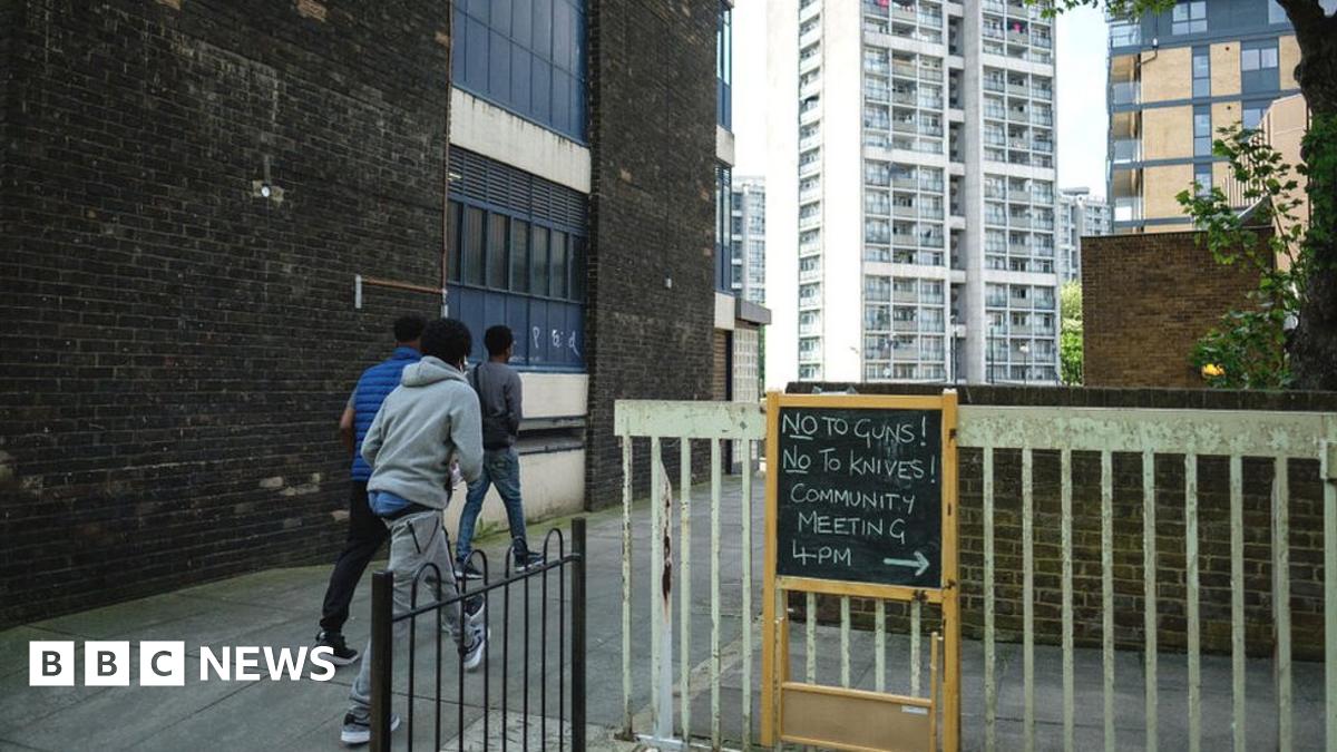 How do we know how many children are in gangs? - BBC News