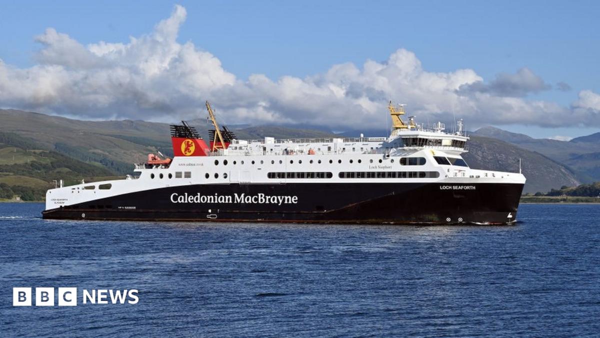 'Worrying rise' in abuse of CalMac ferry staff - BBC News