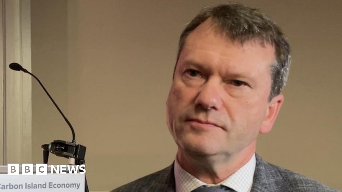 Call for Isle of Man to create clear renewable energy policy - BBC News