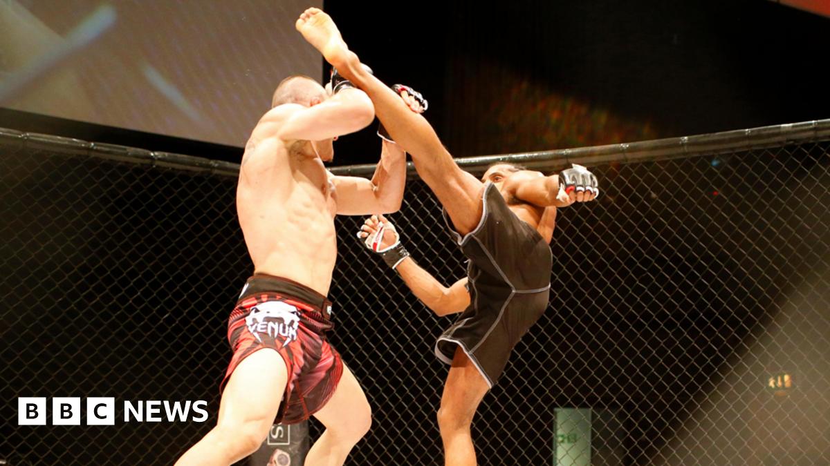 Inside the UK's white-collar cage fighting scene - BBC News