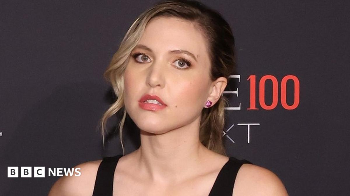 Taylor Tomlinson: Comedian, 29, fills James Corden's late TV show slot ...