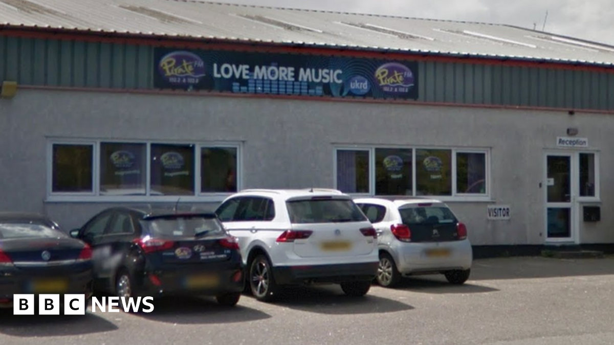 Pirate FM changing to Hits Radio brand this spring - BBC News