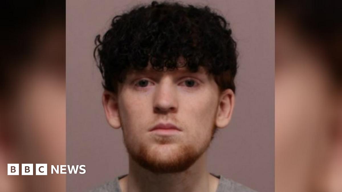 Grindr 'murder plotter' jailed over scissor attack - BBC News