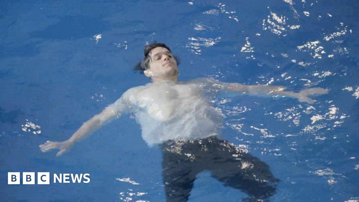 Floating is better than swimming for increasing sea survival, says RNLI ...