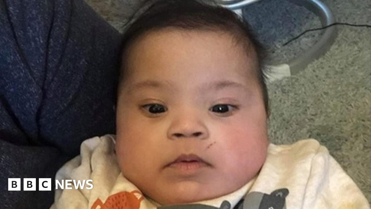 Widnes baby death: Father jailed for son's murder - BBC News