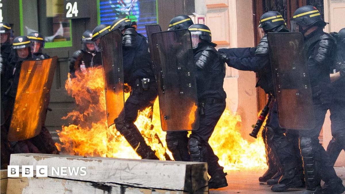 France labour reform: Clashes during 'last round' of street protests ...