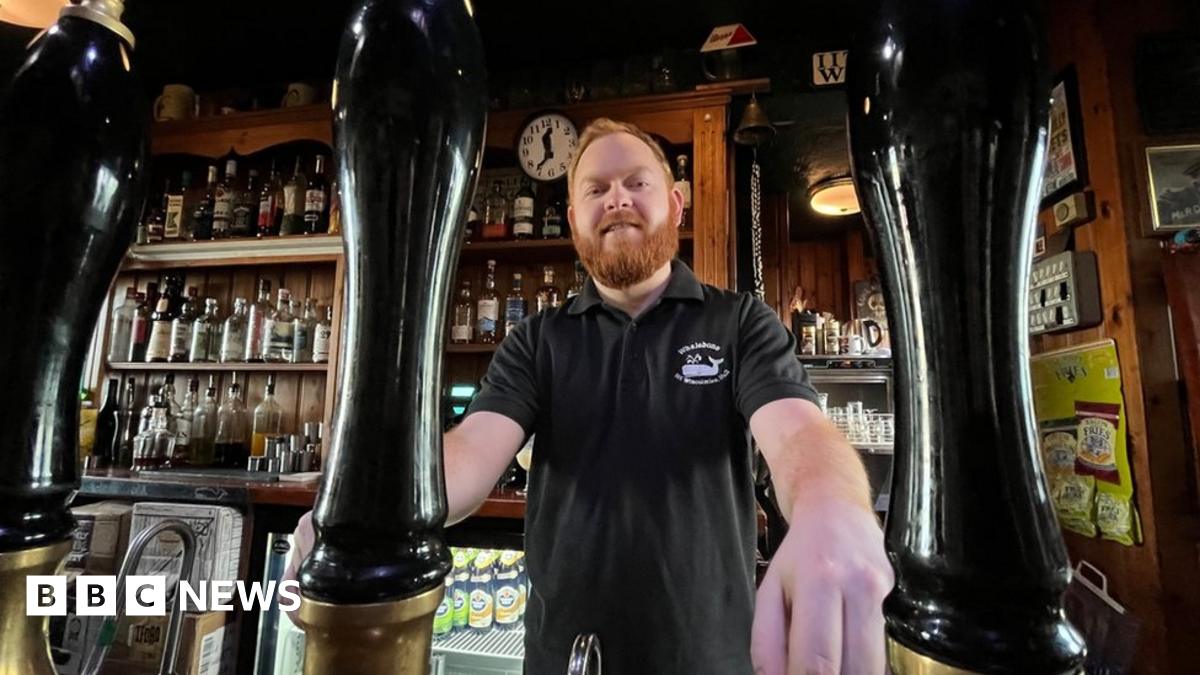 The Whalebone pub in Hull will stay traditional, says outgoing landlord ...