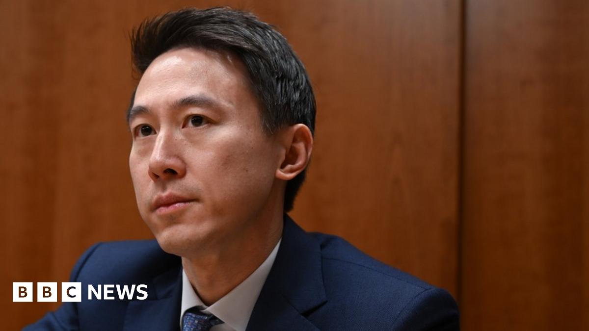 Shou Zi Chew: Who is the TikTok CEO? - BBC News