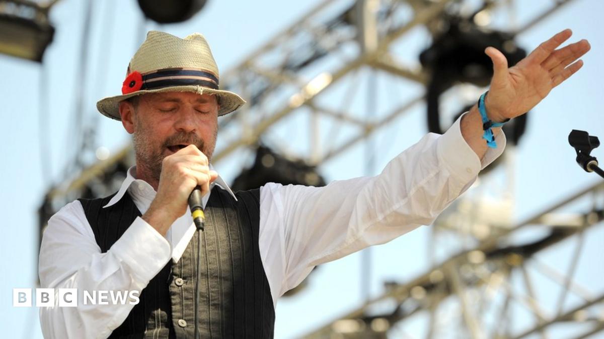 Tragically Hip singer Gord Downie has died at 53 - BBC News