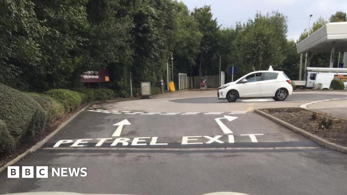 Doncaster petrol station spelling blunder sees 'petrel' on offer - BBC News