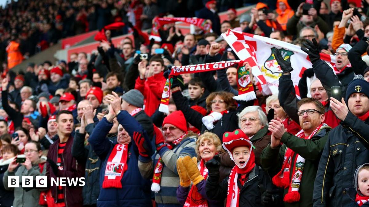 Fans 'best behaviour' call for Chester v Wrexham derby - BBC News
