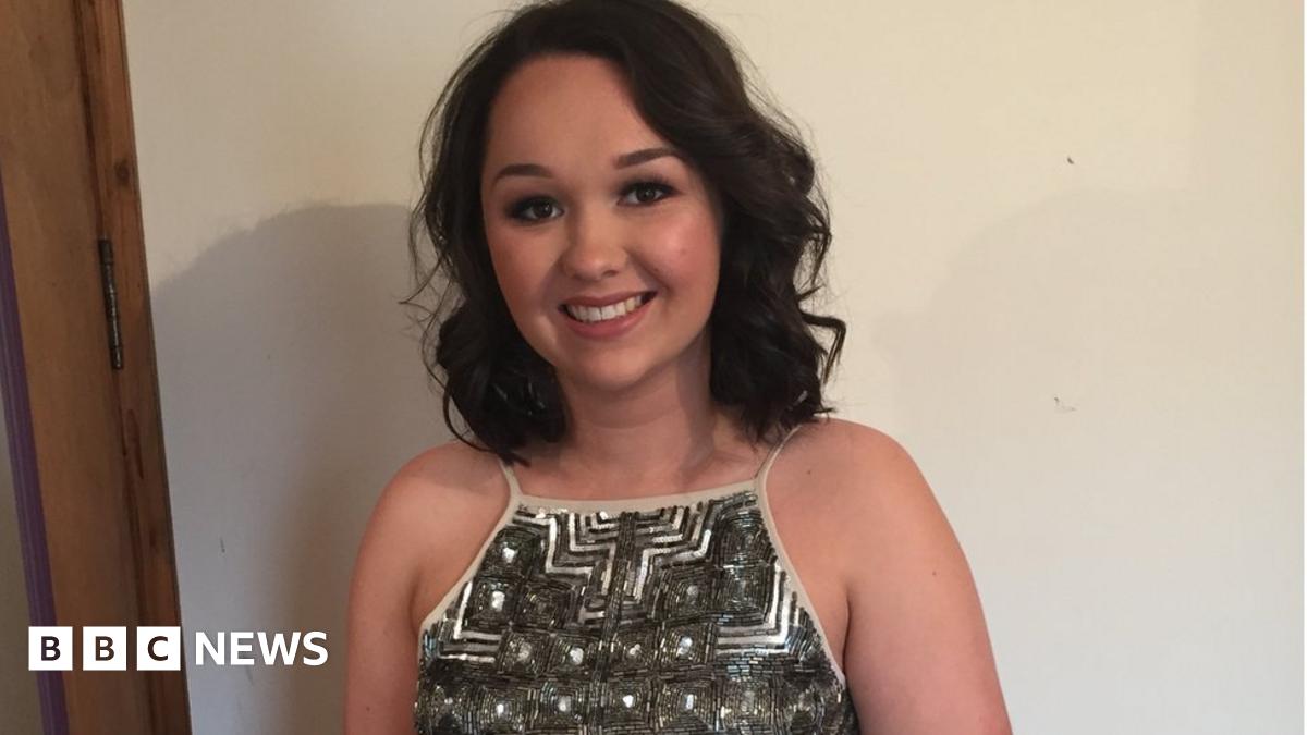 A48 fatal crash: Victim named as Rhiannon Smith - BBC News