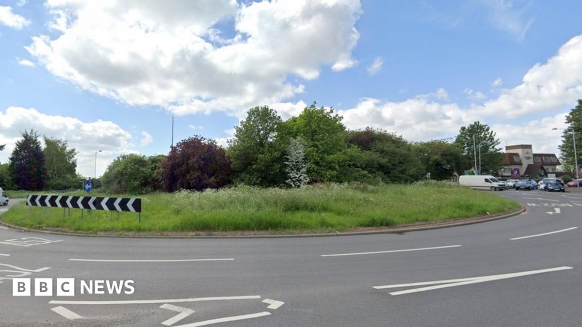 Nottingham: Drivers warned of four weeks of delays on the A52 - BBC News