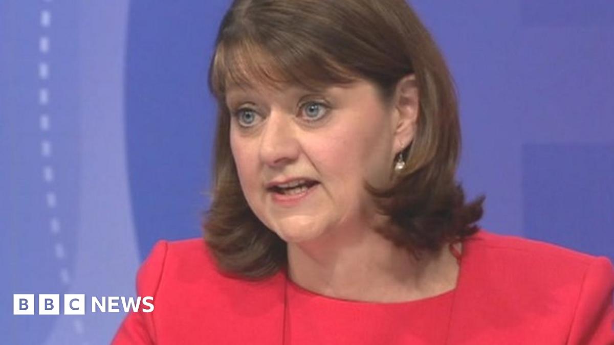 More powers-independence poll call by Plaid's Leanne Wood - BBC News