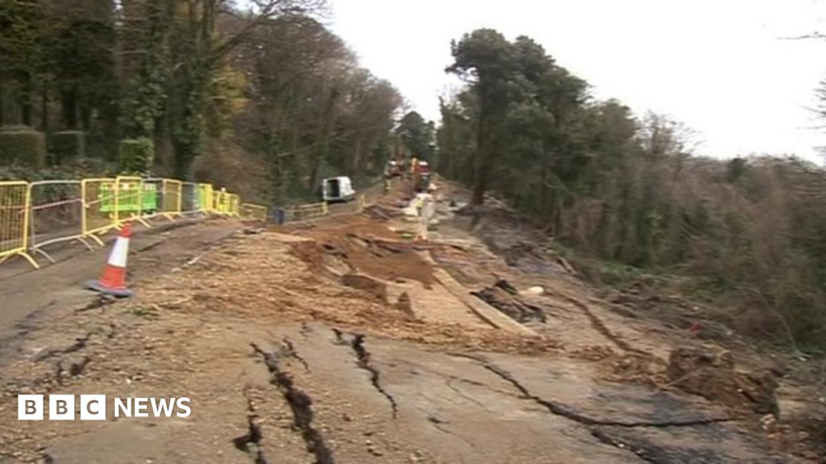Undercliff Drive: Reinstating landslip road could cost £2m - BBC News