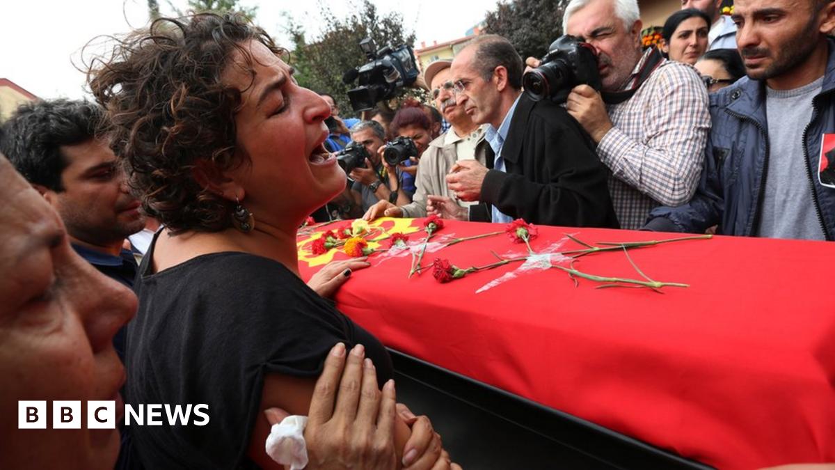 Ankara attacks: Turkey in mourning after blasts kill almost 100 - BBC News