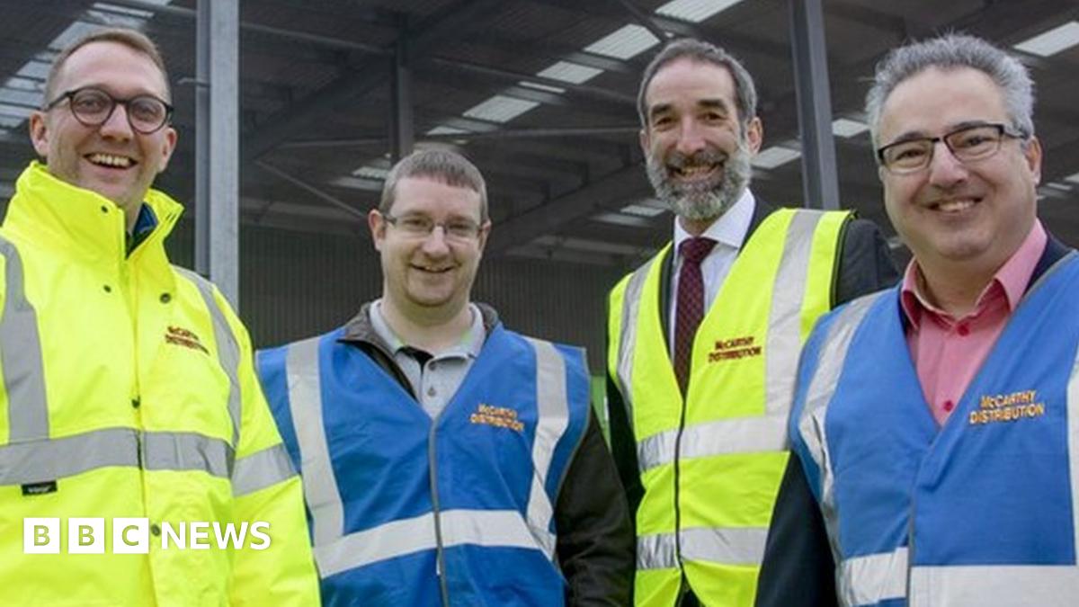Wrexham distribution firm McCarthy's new Wipak deal - BBC News