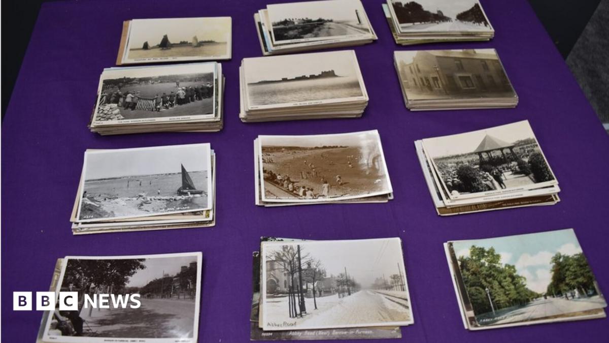 Vintage postcards of Barrow-in-Furness go under hammer - BBC News