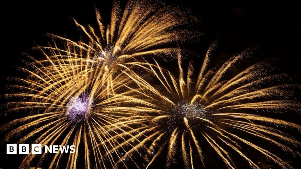 Fireworks plea from Guernsey Waste bosses - BBC News