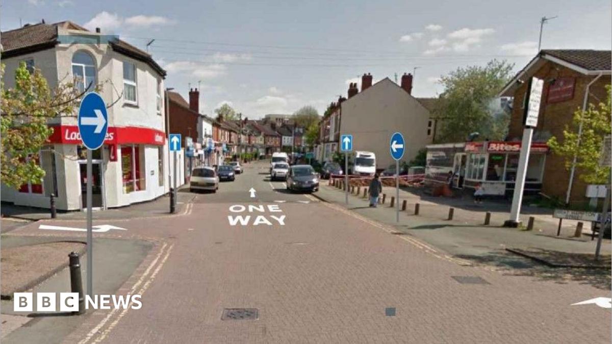 Wolverhampton road changes to ease traffic woes around Molineux - BBC News